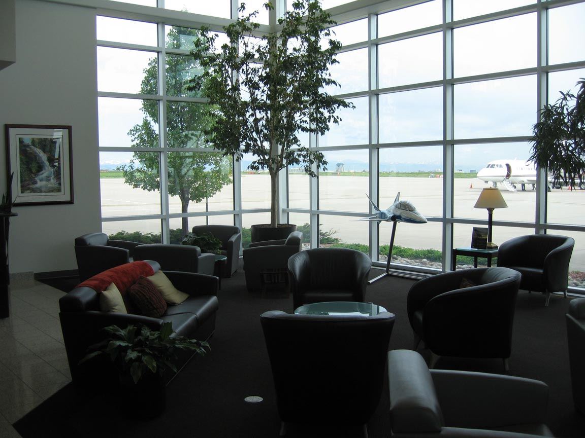 Locations Hub - Centennial Airport - Denver Jet Center