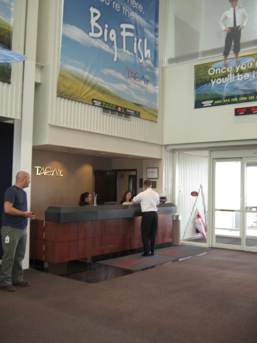 Locations Hub - Centennial Airport - Denver Jet Center